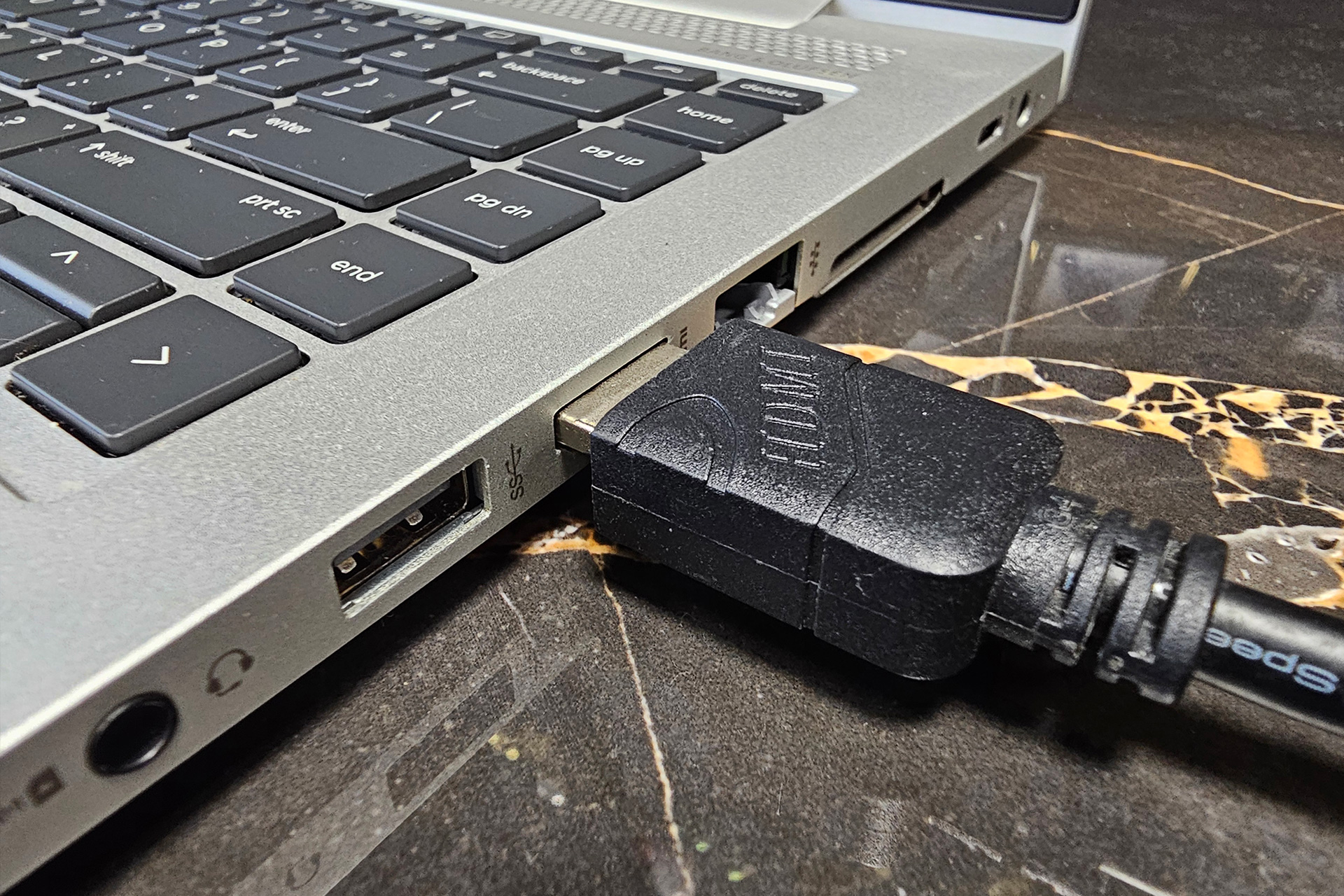 Laptop verbinden met uw TV